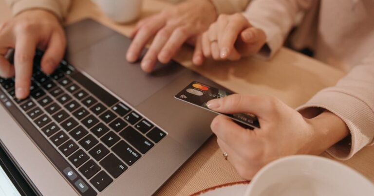 Google Play Apps London GB Charge On Debit Card [Explained]
